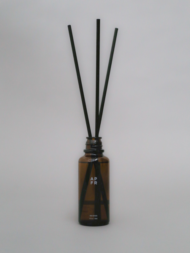 APFR エーピーエフアール / REED DIFFUSER