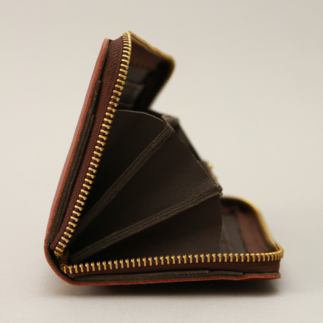 グロット』(全5色)マヤカーフ/収納豊富＆通帳が入る！機能的な長財布