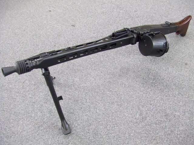 MG42 | S&T - エアガンミュージアム