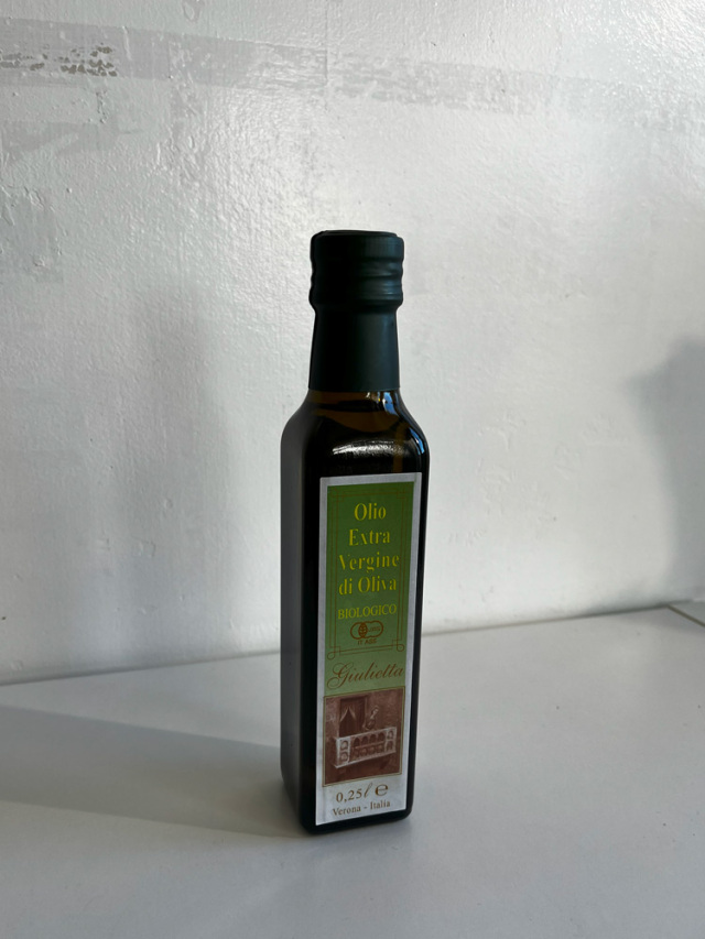オーガニック(JAS認定) EXV. オリーブオイル ジュリエッタ 250ml ベローナ・イタリア産 (Italian Exv Olive oile BIO GIULIETTA) イタリア食材 ...