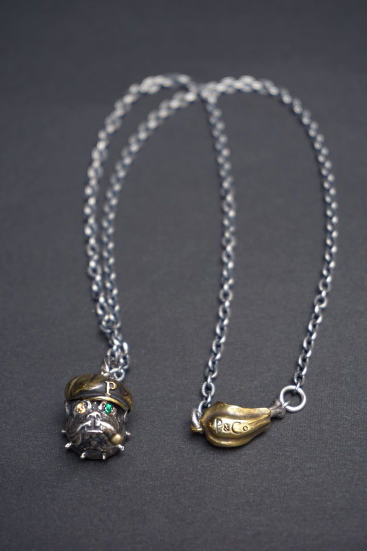 PEANUTS & Co. BULL CAPTAIN B.S.W. market place