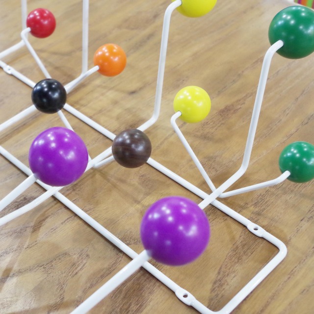 【Herman Miller正規販売店】イームズ プライド ハングイットオール Eames Pride-Hang-it-All