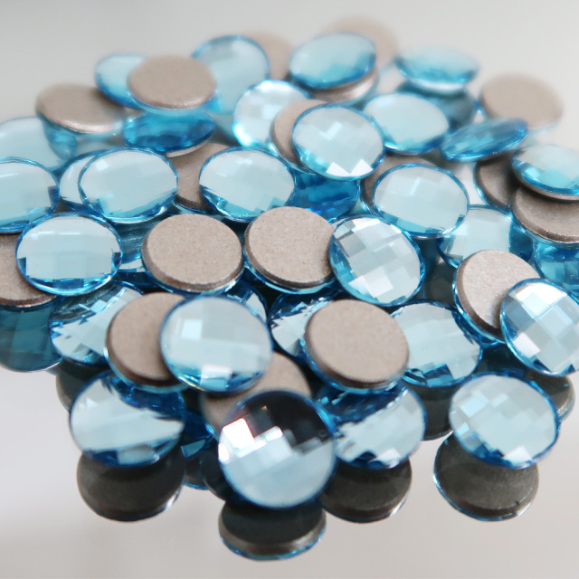 スワロフスキー #2035 Chessboard Circle Flat Back アクアマリン 6mm 12ヶ