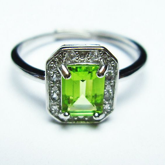 ペリドット 指輪 (17号)[t382-4334]