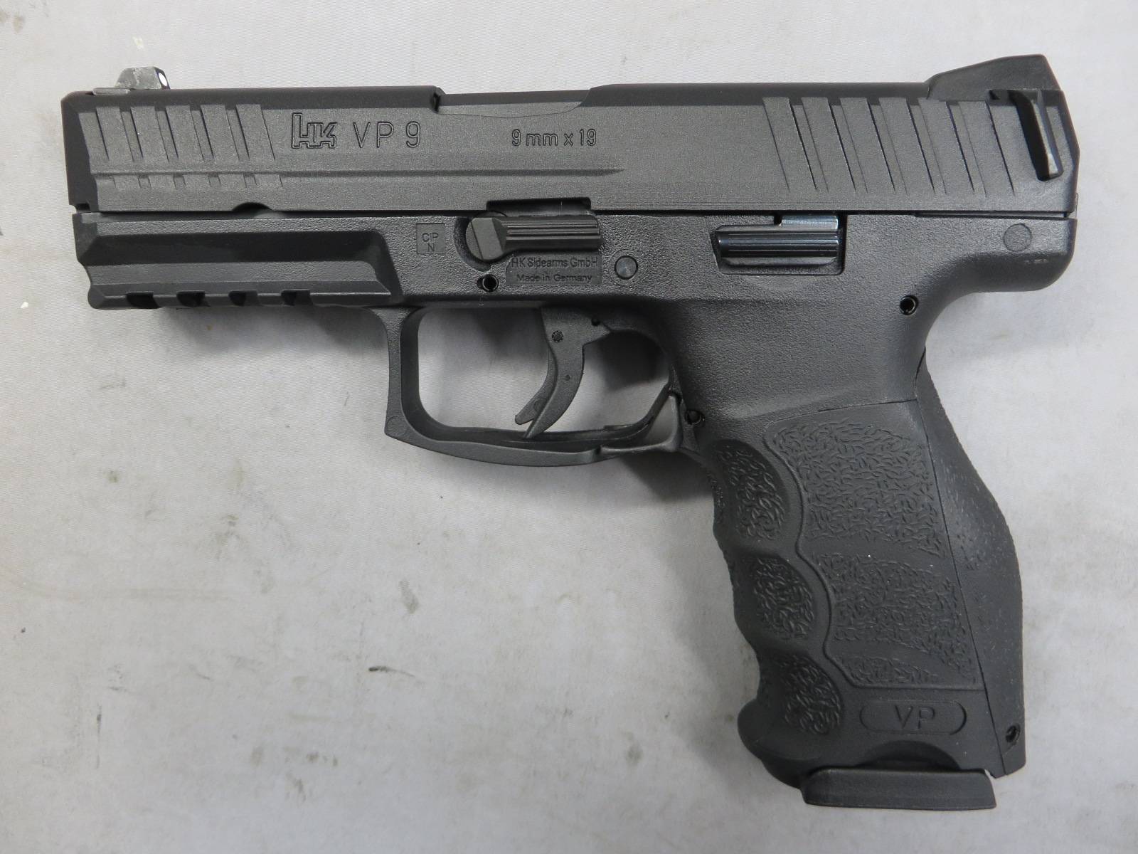 【UMAREX】H&K VP9 メタルスライド