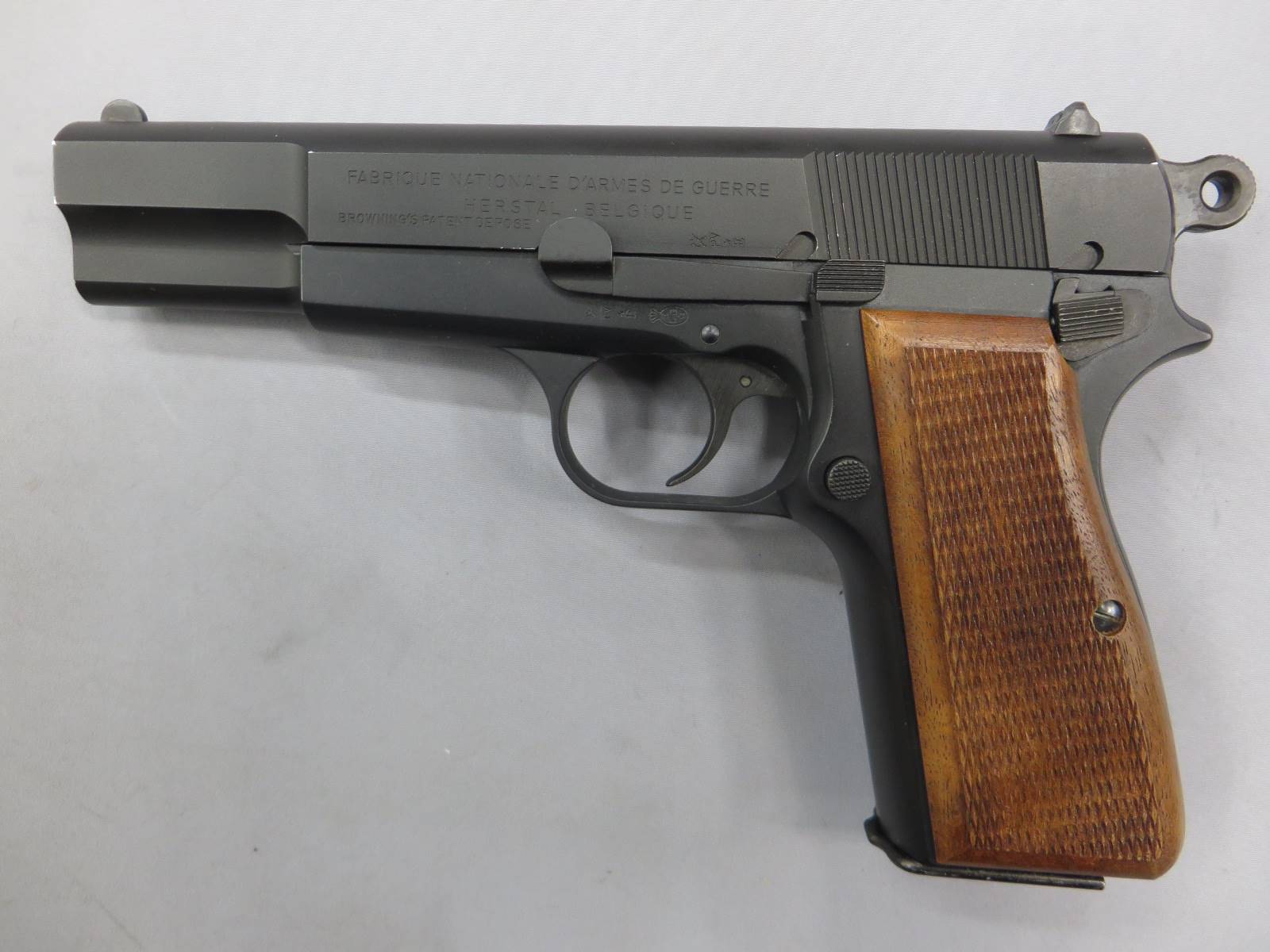 【タナカ】ブローニングハイパワー M1935 ・メタルスライド・木製グリップ