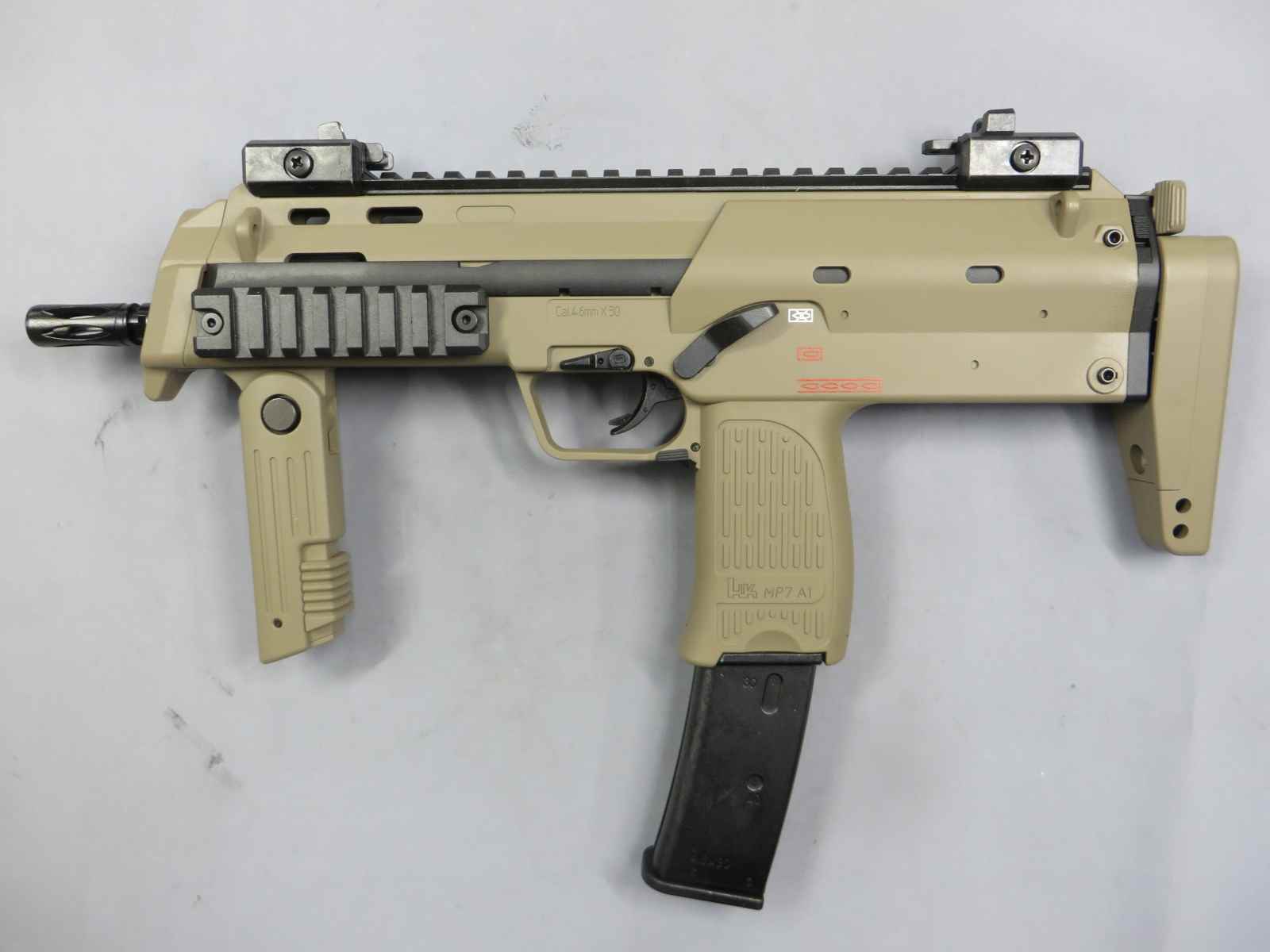【東京マルイ】 MP7A1 TAN GBB