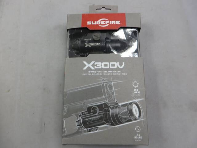 【SUREFIRE】X300V-B ウエポンライト（実物）