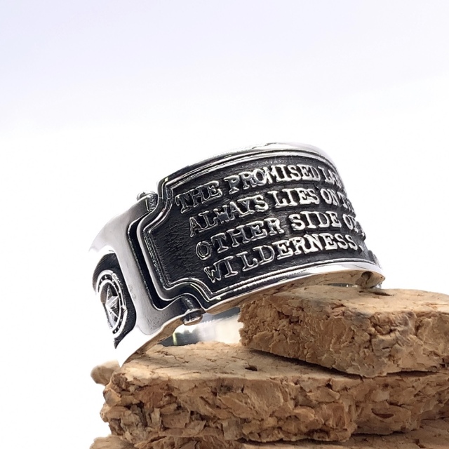 【送料無料】Dr MONROE(ドクターモンロー) ホースシューメッセージリング FC-222-SV