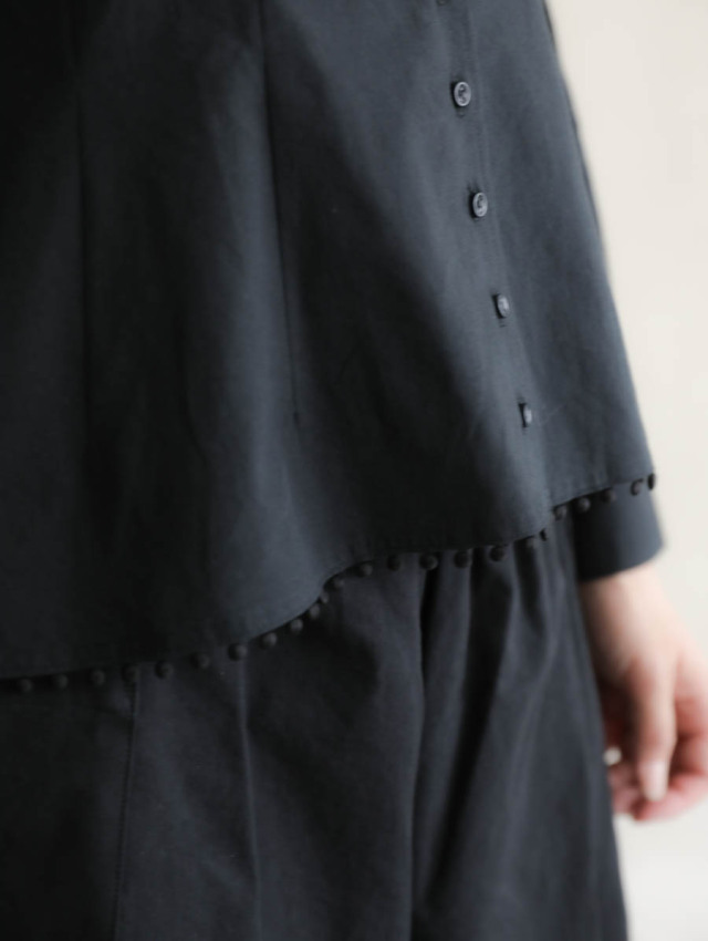 SUSURI ススリ / コミブラウス black