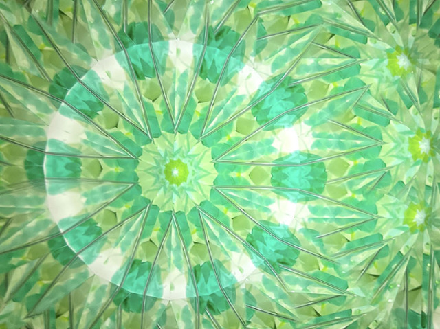 林和子「輝星」グリーン（HK5021）3ミラー・オイルタイプ 万華鏡専門店 鎌倉ヴィヴァン（公式万華鏡通販サイト）