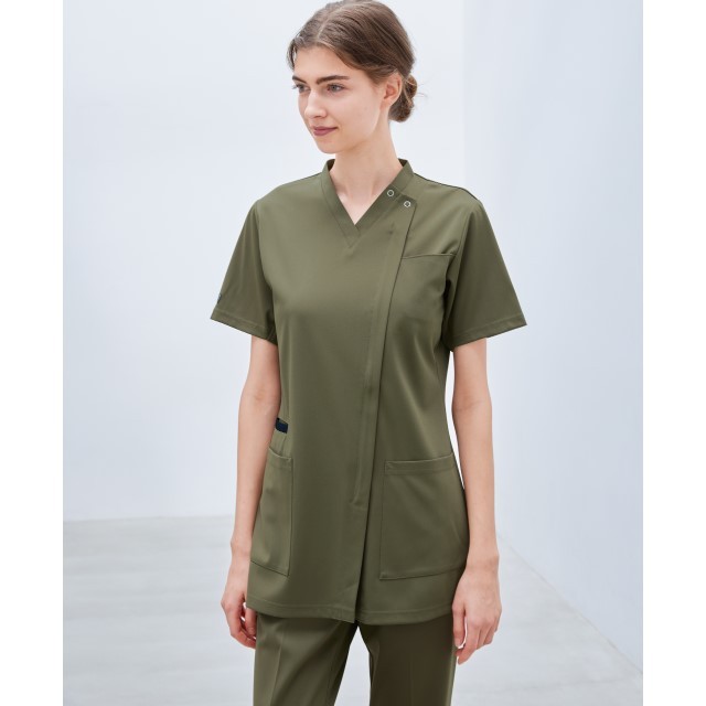 AY5557 ナガイレーベン ドクターウェア ナースウェア スクラブ 女性用 女子 半袖 涼感素材 エアーアームカット 動きやすい 高機能 ナチュラルカラー 制菌加工 制電 吸水 防汚 ...