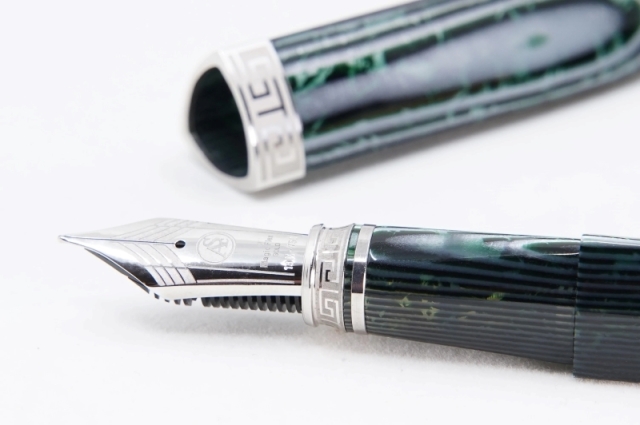 アルマンドシモーニクラブ 限定生産品 トリアンゴロ アルコヴェルデ ロジウムトリム セルロイド 万年筆 ASC Triangolo Arco ...