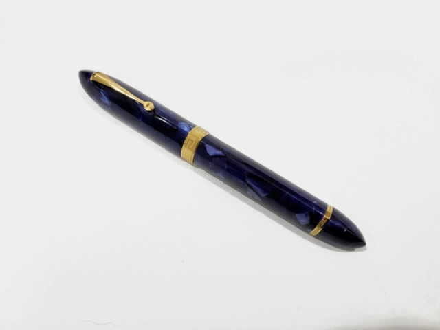 アルマンドシモーニクラブ 限定生産品 トリアンゴロ ブルー・ラ・ロイヤル セルロイド ゴールドトリム 万年筆 ASC Triangolo ...