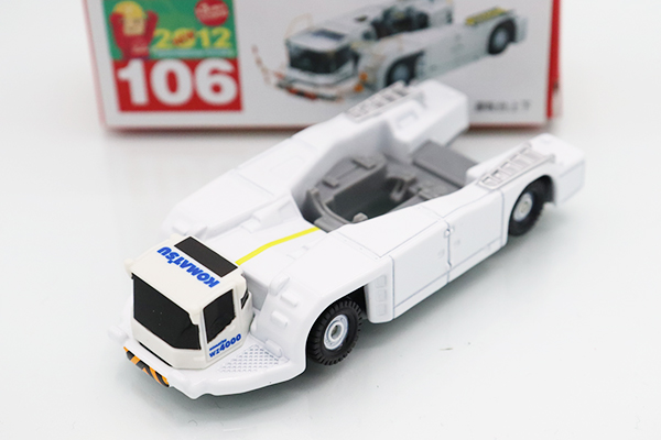 ミニカーショップ ケンボックス トミカ 赤箱★106★コマツトーバーレストラクターWZ4000 ※TAKARATOMYロゴ・2012年新車 ...
