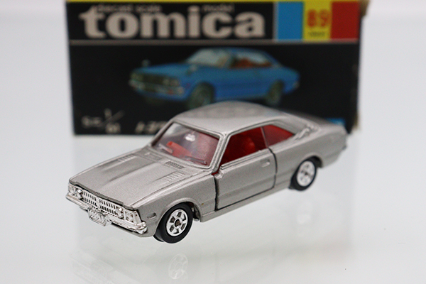 ミニカーショップ ケンボックス トミカ 黒箱★89★トヨタコロナ 2000GT (シルバー) ※1E/2Bホイール・箱凹み、スレ、シール貼・フタめくれ、爪跡・買取品・現状渡しMinicar ...