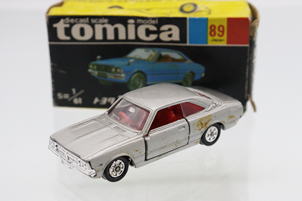 ミニカーショップ ケンボックス トミカ 黒箱★89★トヨタコロナ 2000GT (シルバー) ※1E/2Bホイール・塗装荒れ・後部汚れ・箱つぶれ、スレ、フタめくれ・買取品・現状渡し ...