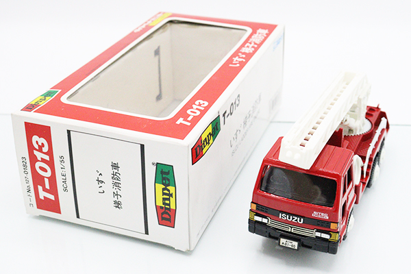 ミニカーショップ ケンボックス ダイヤペット★T-013★いすゞ梯子消防車 ※撮影の為に開封・ワンオーナーモデル・きれいです・箱少スレ・日本製 ...
