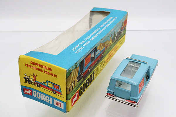 ミニカーショップ ケンボックス CORGI TOYS★511★シボレーインパラ CHIPPERFIELDS PERFORMING ...