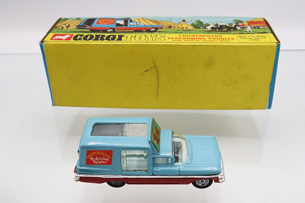 ミニカーショップ ケンボックス CORGI TOYS★511★シボレーインパラ CHIPPERFIELDS PERFORMING ...