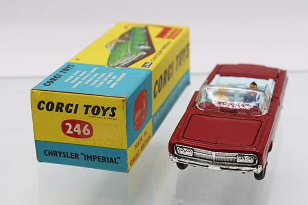 ミニカーショップ ケンボックス CORGI TOYS★246★CHRYSLER IMPERIAL ※コーギー・英製・タイヤ汚れ・箱スレ、凹み ...