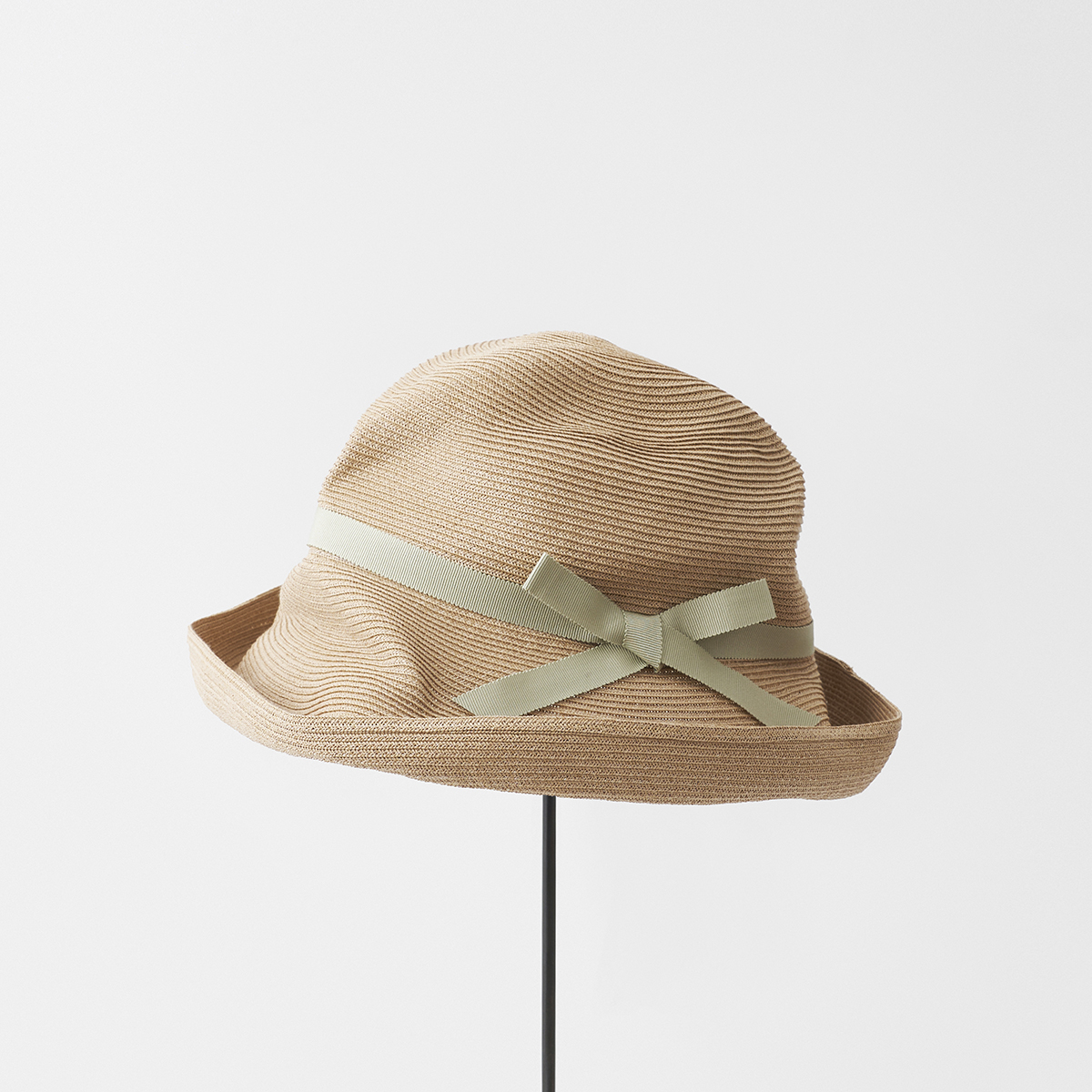 BOXED HAT 11cm brim grosgrain ribbon