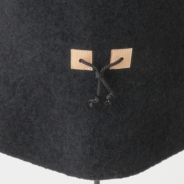 WP bell hat long - lamb wool