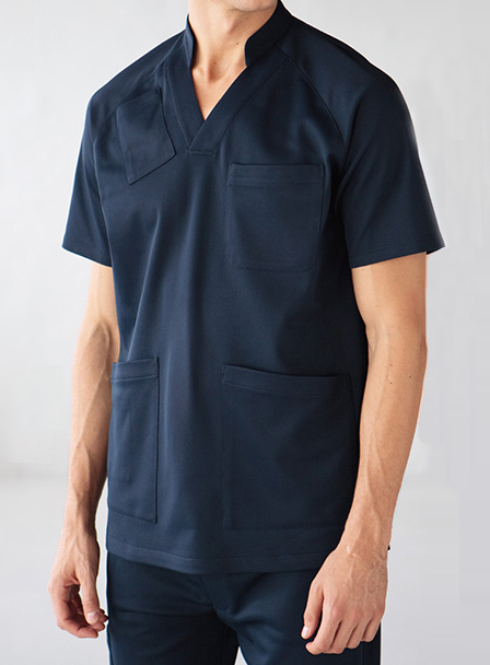 [カゼン] KAZEN 【スポーツニット素材の新型スクラブ白衣】 男女兼用 スクラブ 134-55 （ダークネイビー）＜廃番予定品＞ メディカルウェアジャパン