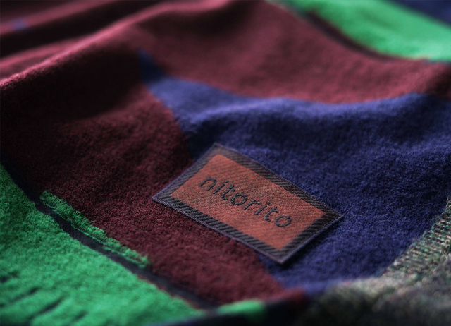 木の実モチーフの柄 ストール | nuts - nitorito