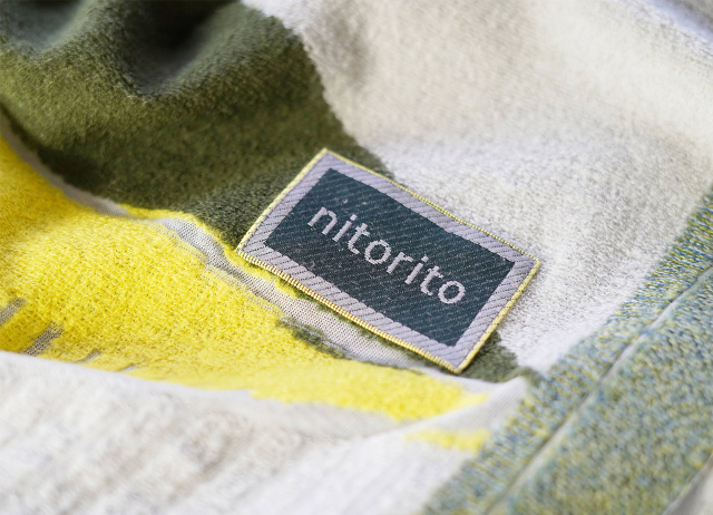 木の実モチーフの柄 ストール | nuts - nitorito