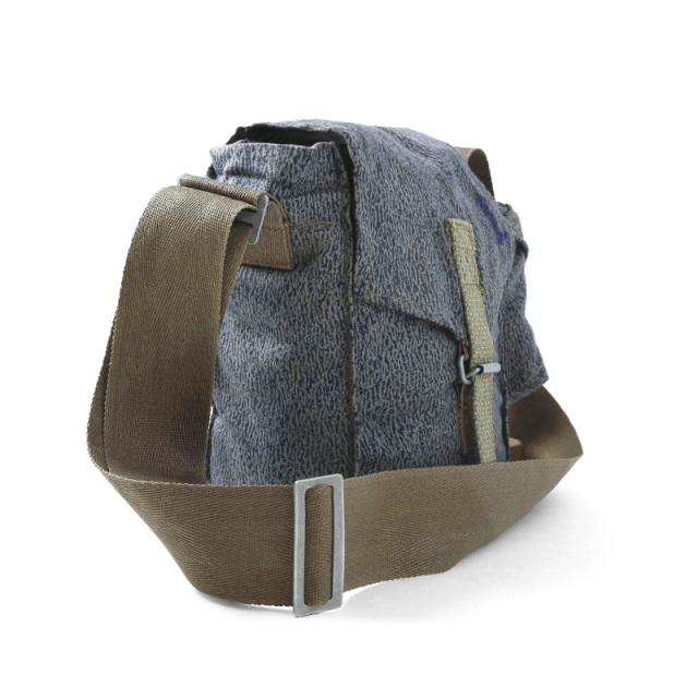 実物 新品 ポーランド軍 MC-1用 ガスマスクバッグ WORM CAMO #2