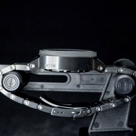 Predator II Black Tit Grey Dial Black Sub Dial Black Number - Tit Band ...