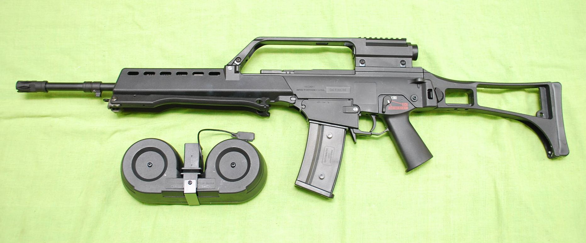 SRC 電動ガン MG36