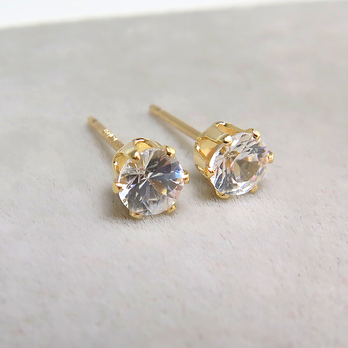 14kgf/4mmラウンド6本爪・スタッドピアス・天然石（クリスタル・水晶）「ゴールドフィルド」（25ペア）