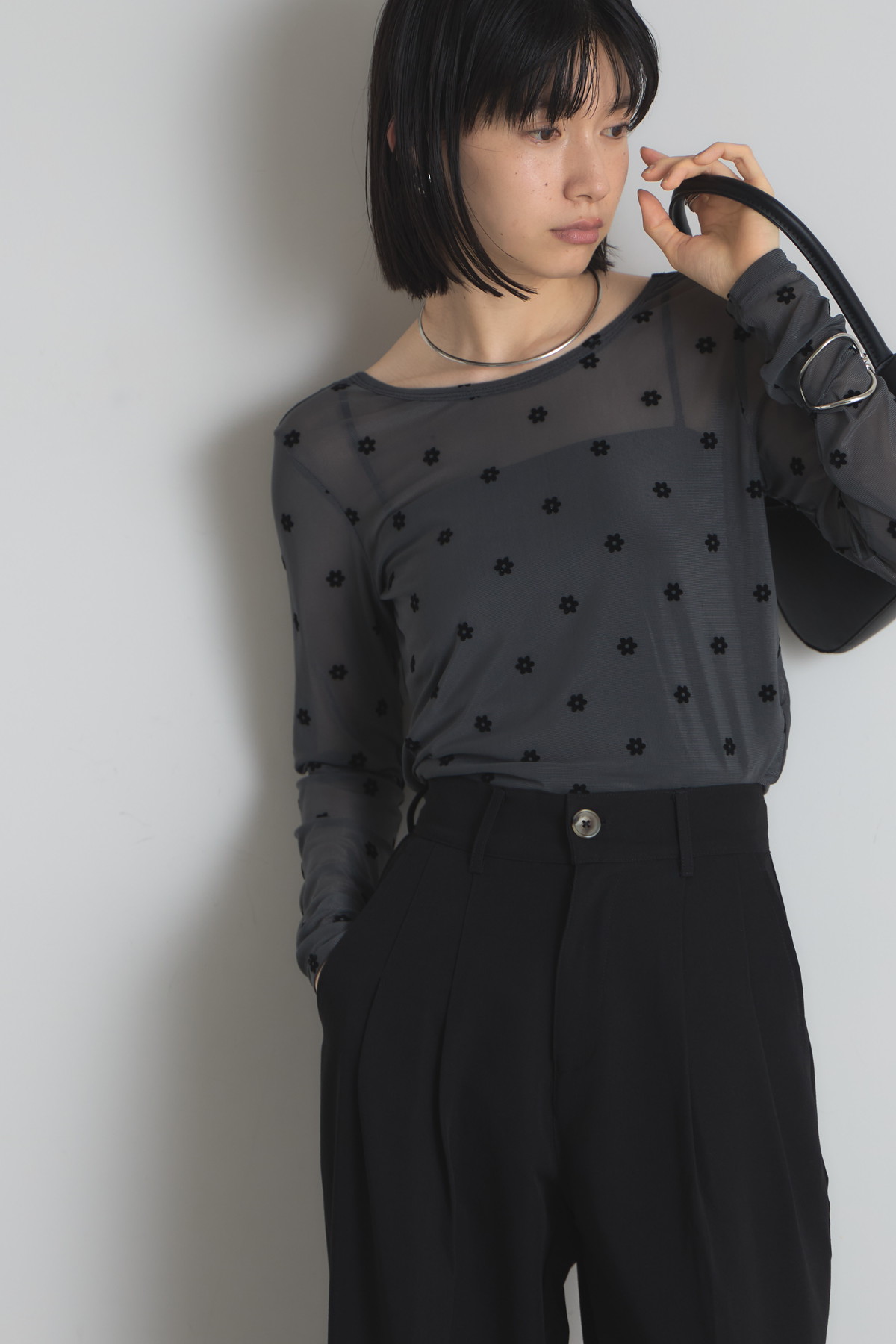 シアーフラワーフロッキープルオーバー※一部店舗のみ入荷