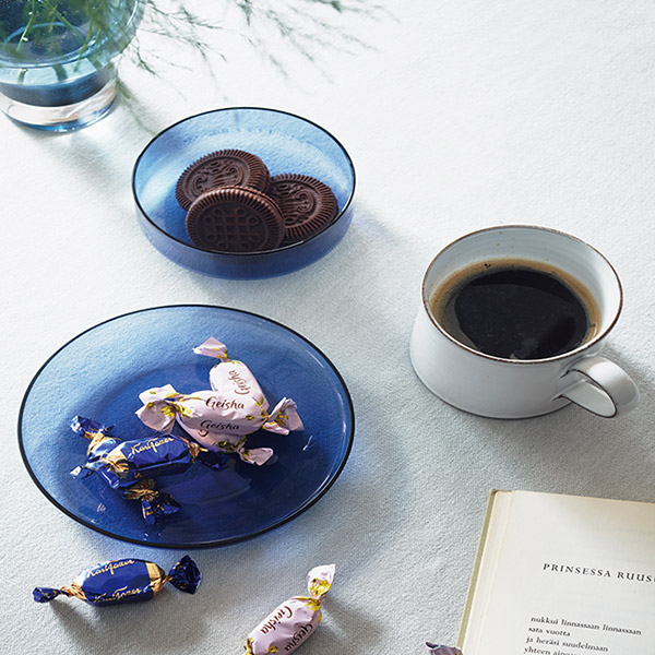 香典返し カタログギフト カードタイプ ILLUMS(イルムス) e-order choice ＜コペンハーゲン-C＞｜香典返しのカタログギフトは、おこころざし.com[公式]