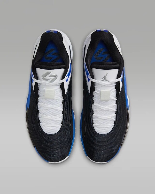 1月1日発売】【ポイント2倍！】FQ1285-003/ JORDAN / LUKA 3 PF