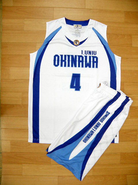 【デザインサンプル】 沖縄国際大学 女子（大学） 昇華ユニフォーム（淡色） バスケットボールプロショップ ステップバイステップ