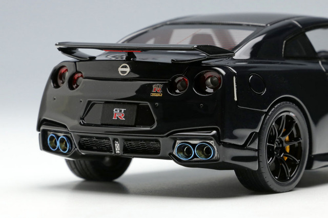 アイドロン EM696F 日産 GT-R Track edition engineered by NISMO T-spec 2024 メテオフレークブラックパール(限定50台)