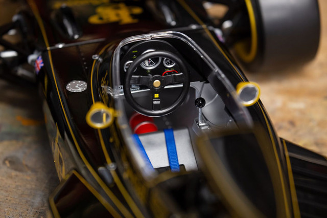 Pocher HK114 1/8キット Lotus 72D 1972 British GP E.Fittipaldi ミニカー専門店 ラクーンオート