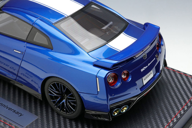 イデア IM043A 1/18 日産 GT-R 50th アニバーサリー ワンガンブルー (ホワイトストライプ)
