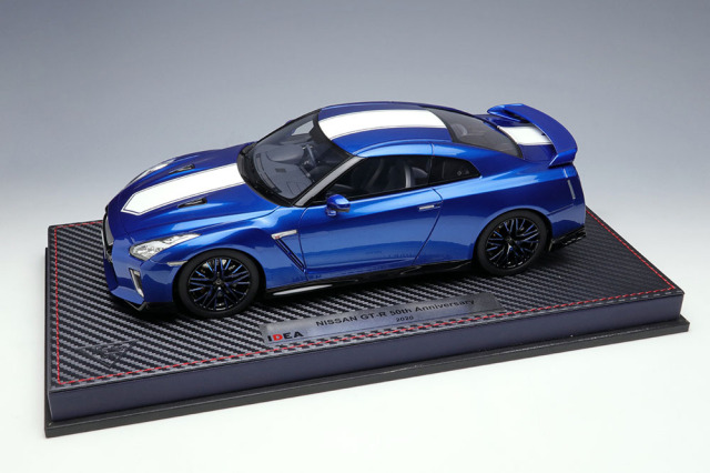 イデア IM043A 1/18 日産 GT-R 50th アニバーサリー ワンガンブルー (ホワイトストライプ)