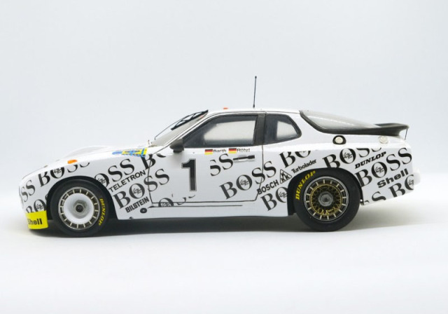 Profil24 P24137 1/24 Porsche 924/944 GTP #1 Hugo Boss Le Mans 1981 ミニカー ...