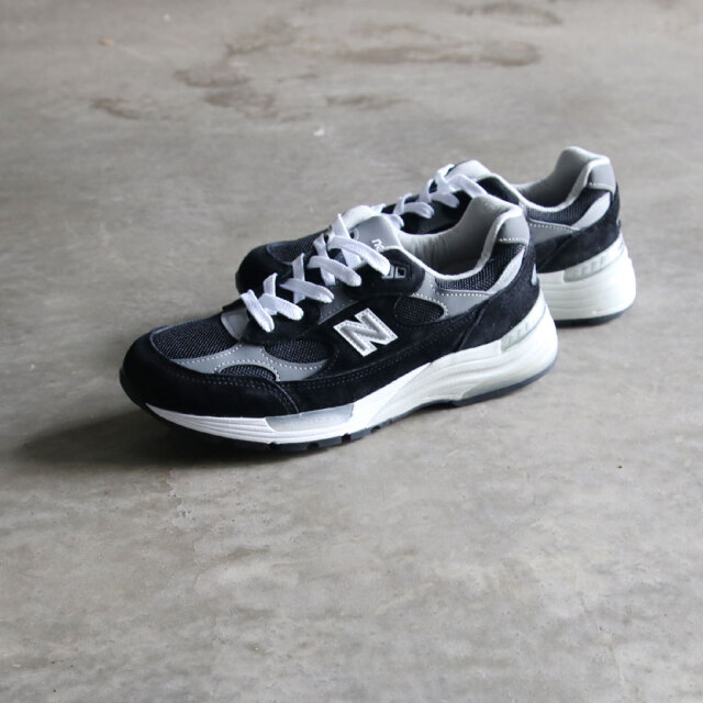 new balance (ニューバランス) [M992 EB] (BLACK/GRAY) / 限定商品