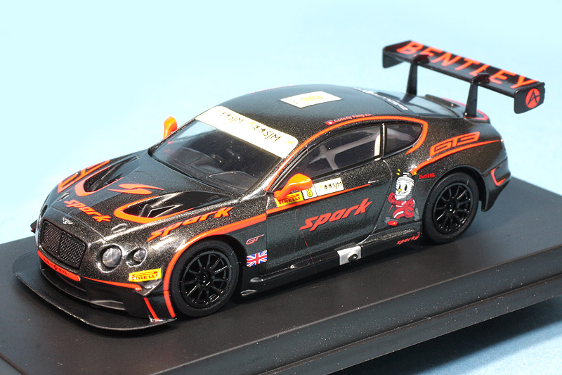 Y104 - スパーク 1/64 ベントレー コンチネンタル GT3 マカオGP FIA GT World Cup 2015 No.8 ...