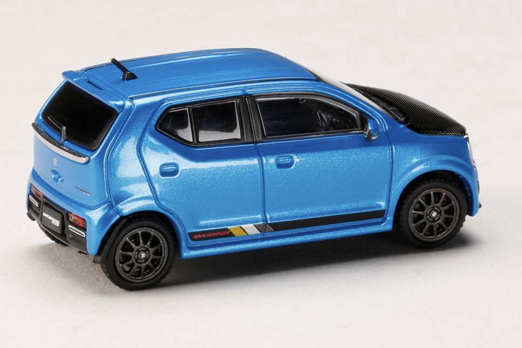 [予約] ホビージャパン 1/64 スズキ アルト ワークス (HA36S) カーボンボンネット カスタムバージョン ブリスクブルーメタリック HJ641070CBL