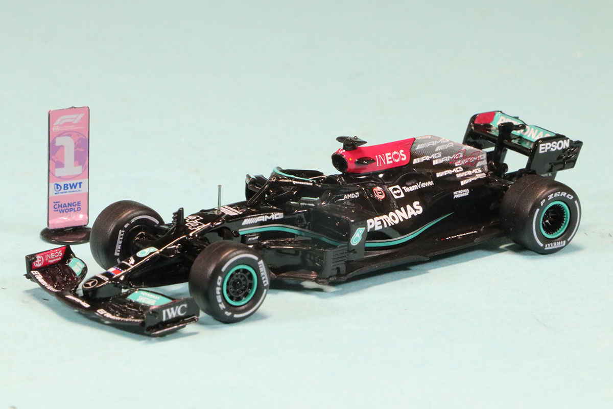 ターマックワークス 1/64 メルセデス AMG W12 2021 イギリスGP L.ハミルトン ウィナー T64G-F037-LH1