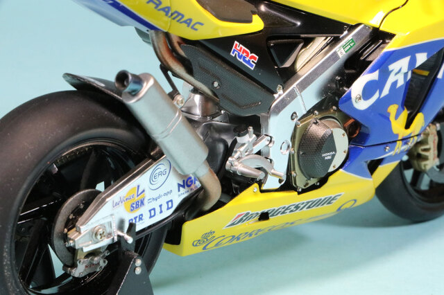 個人製作完成品 委託販売品 1/12 キャメル ホンダ RC211V モトGP 2004 ショーバイク 玉田誠 RFT21019_MO ...