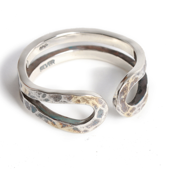 VIVIFY (ビビファイ) Loopin’ Ring/ Hammered finish w/gold