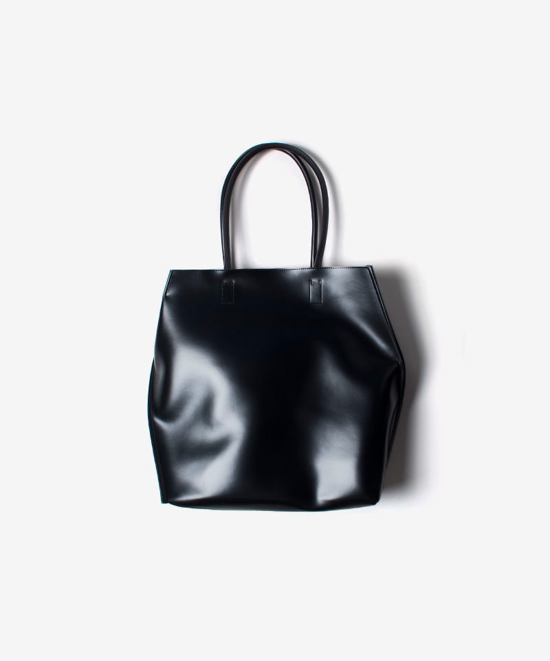 COURTNEY ORLA SLOPE TOTE w/sholder handle BLACK/BLACK - Mens | rroomm ...